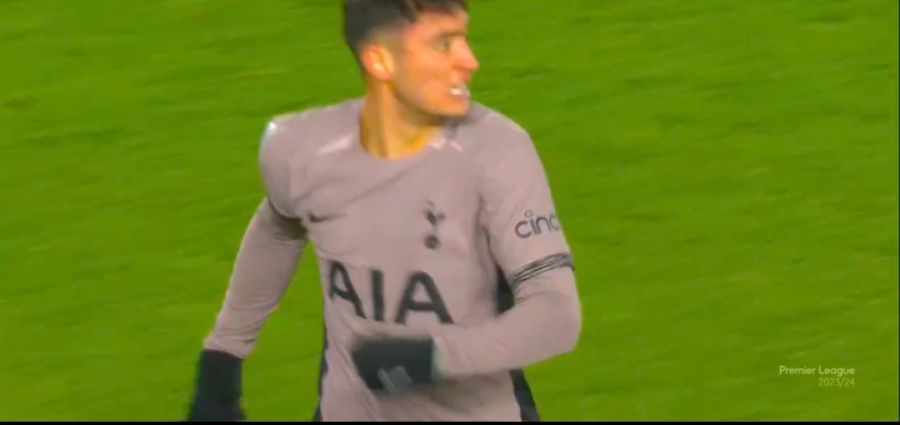 Watch: Spurs score a consolation goal as Alejo Veliz grabs his first ...