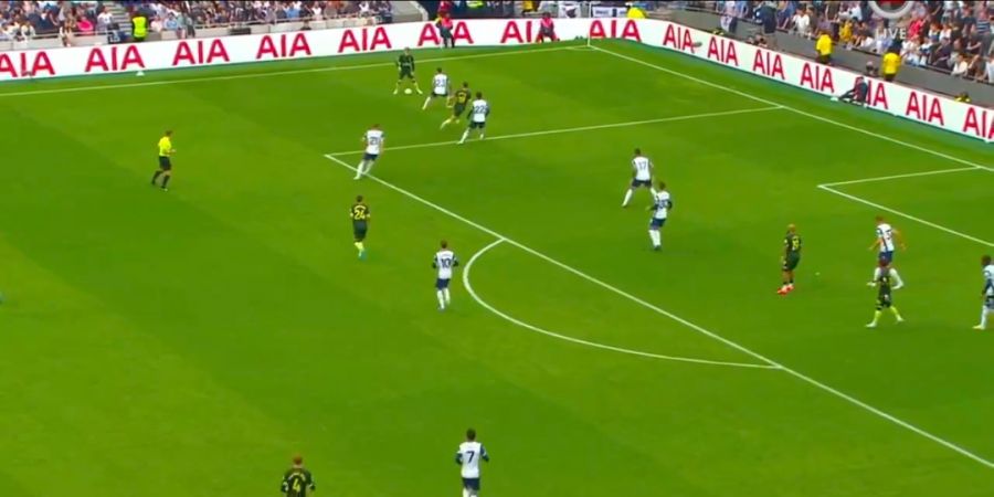 Watch: Poor defending from Micky van de Ven! Mbeumo scores outrageous ...