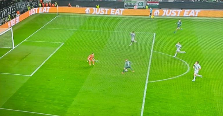 Mikey Moore has every reason to be frustrated by his teammate after ...