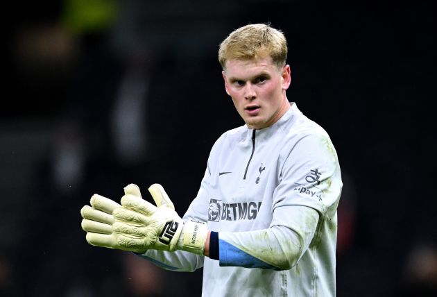 Antonin Kinsky's Impressive Debut: Tottenham's New Czech Goa ...