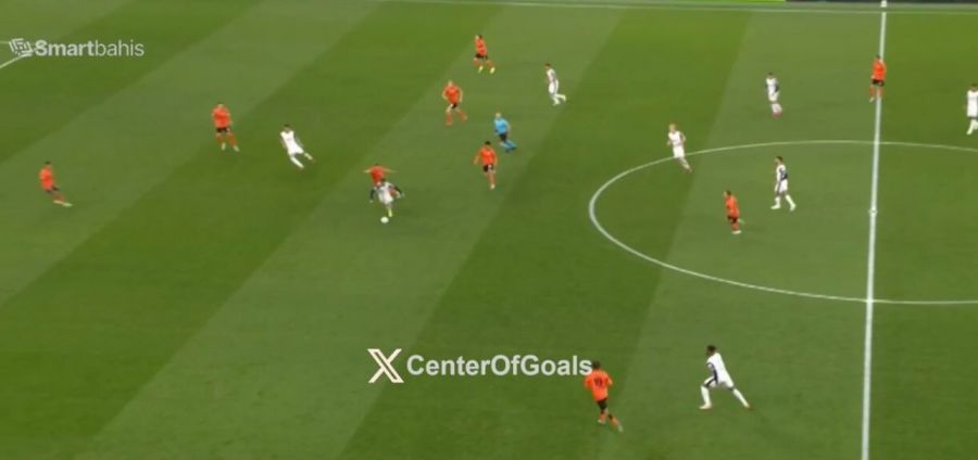 Watch: Awful start from Tottenham as Hugo Ekitike gives Frankfurt the ...