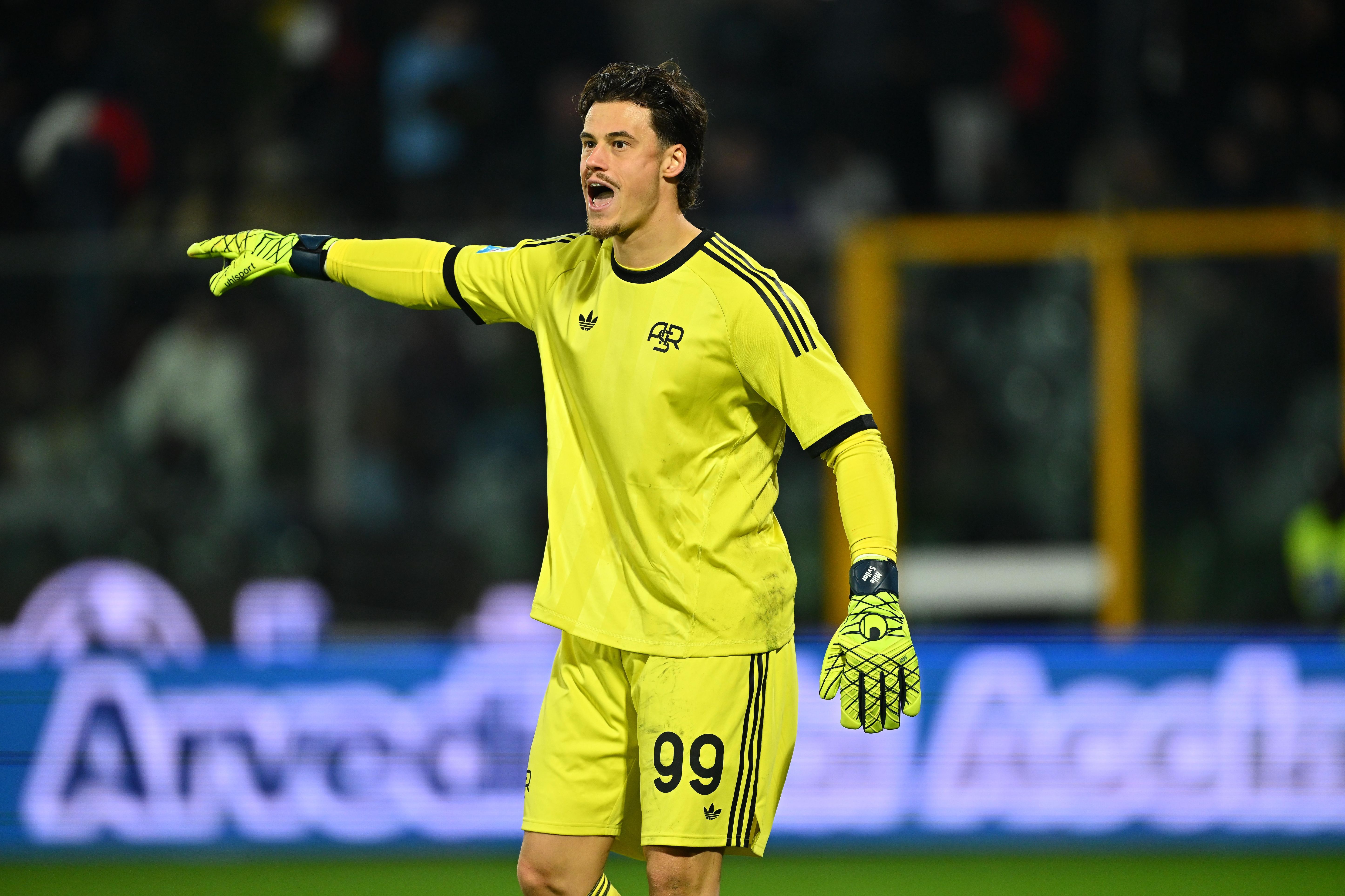 Tottenham want to sig Mile Svilar